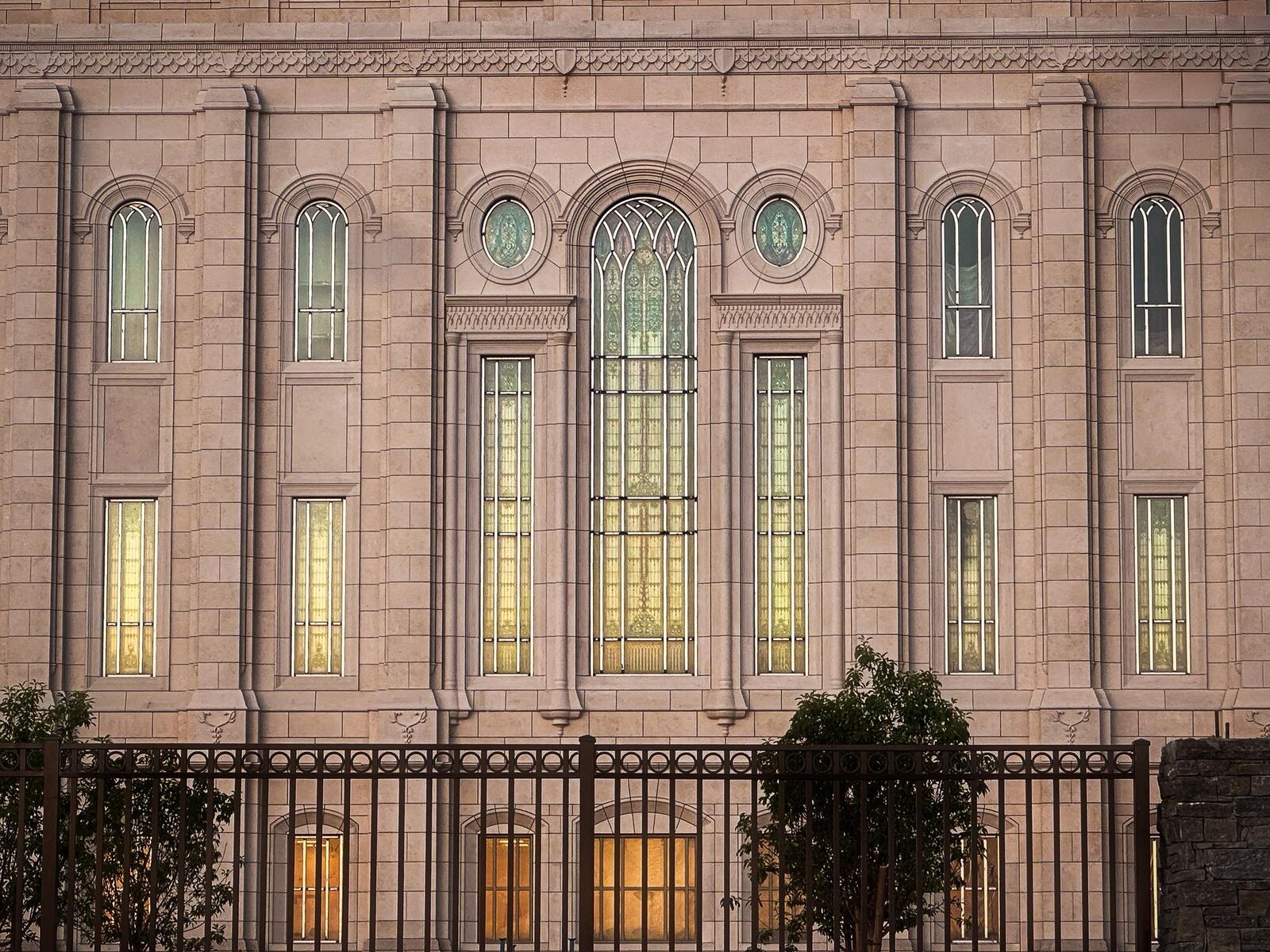 Smithfield Utah Temple Photograph Gallery | ChurchofJesusChristTemples.org