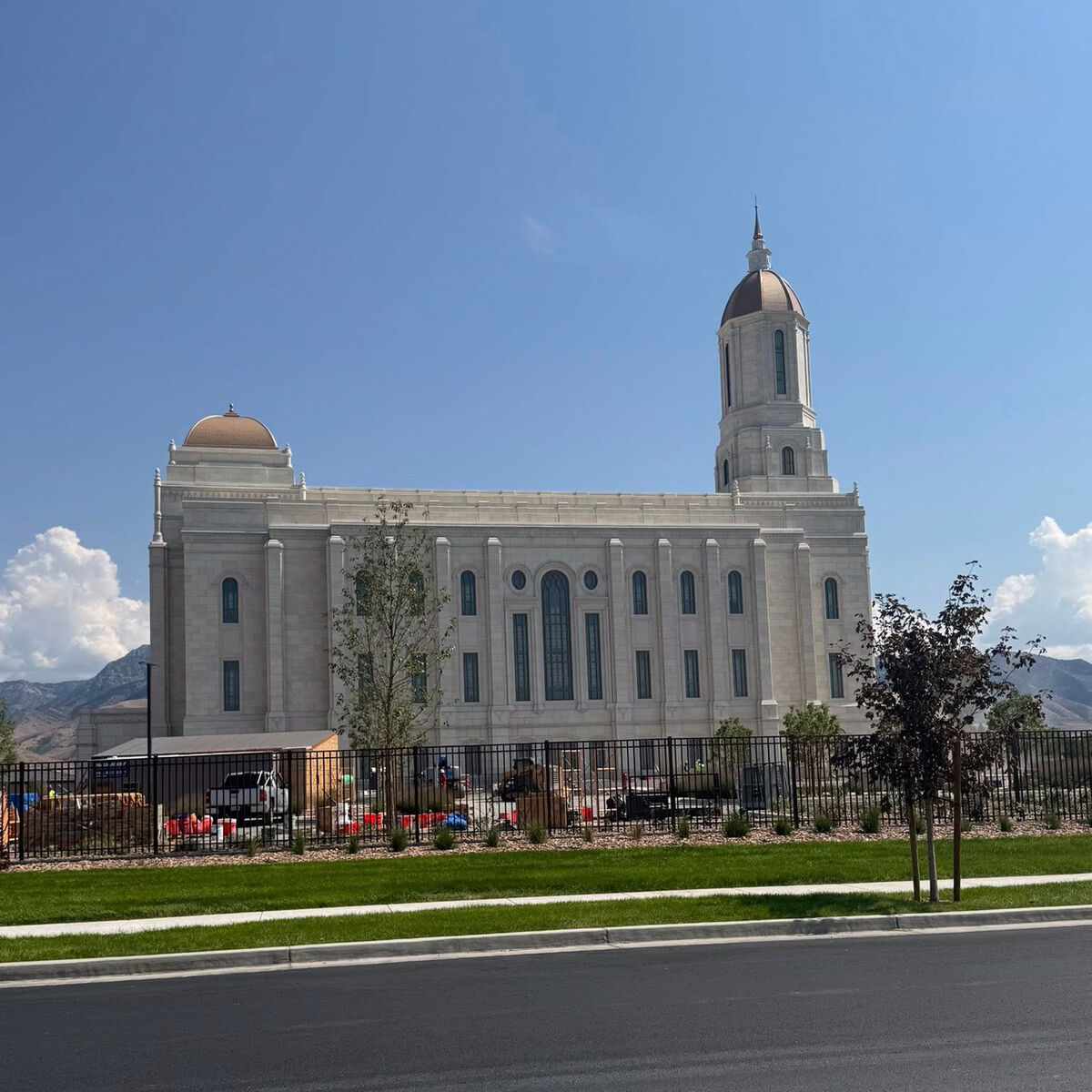 Smithfield Utah Temple Photograph Gallery | ChurchofJesusChristTemples.org