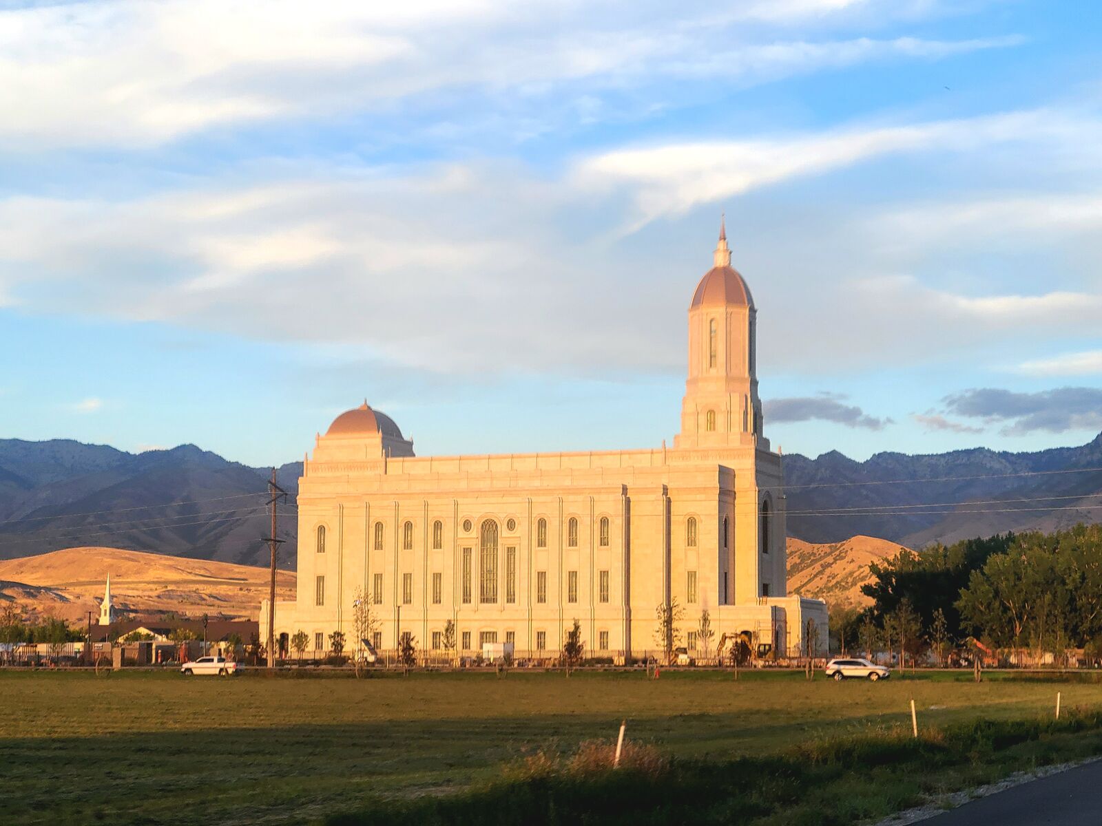 Smithfield Utah Temple Photograph Gallery | ChurchofJesusChristTemples.org