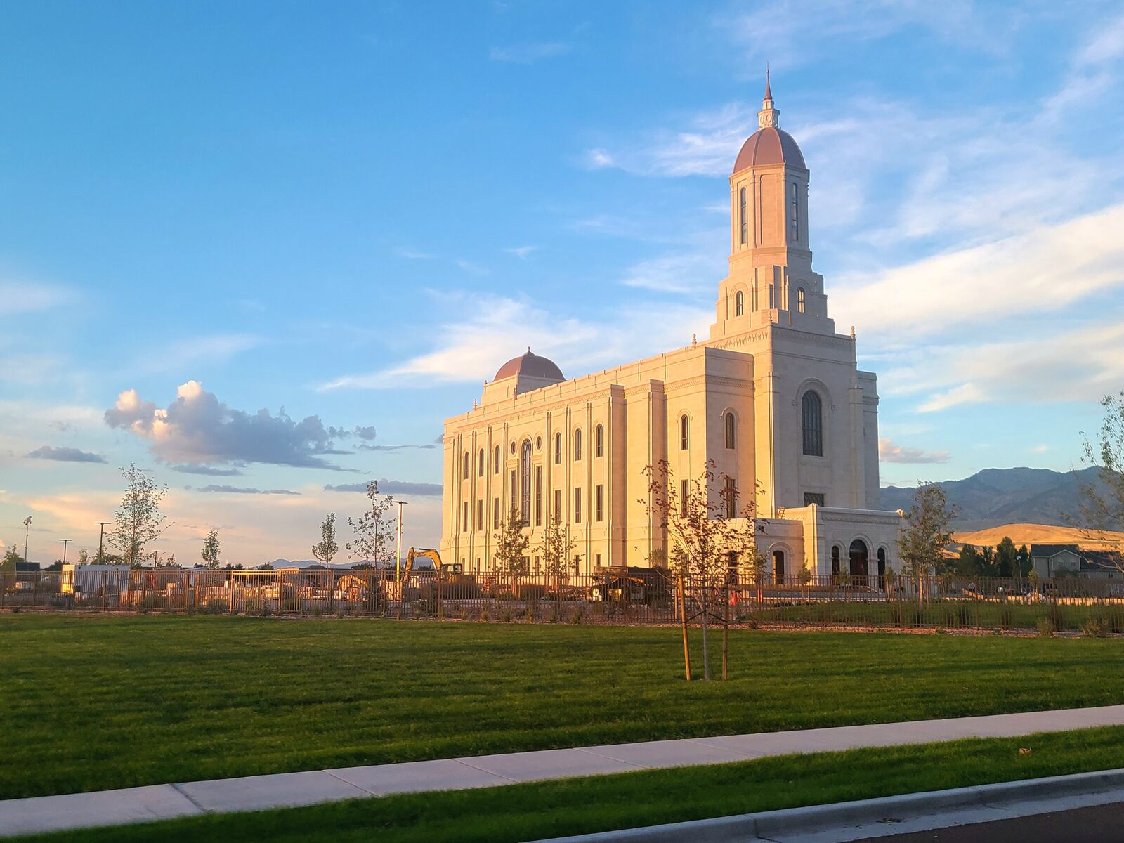 Smithfield Utah Temple Photograph Gallery | ChurchofJesusChristTemples.org