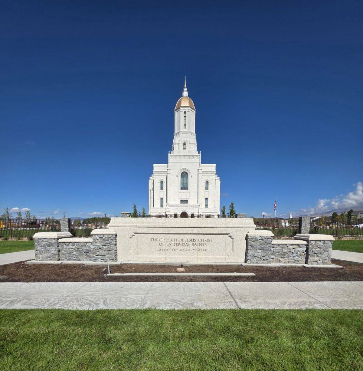 Smithfield Utah Temple Photograph Gallery | ChurchofJesusChristTemples.org